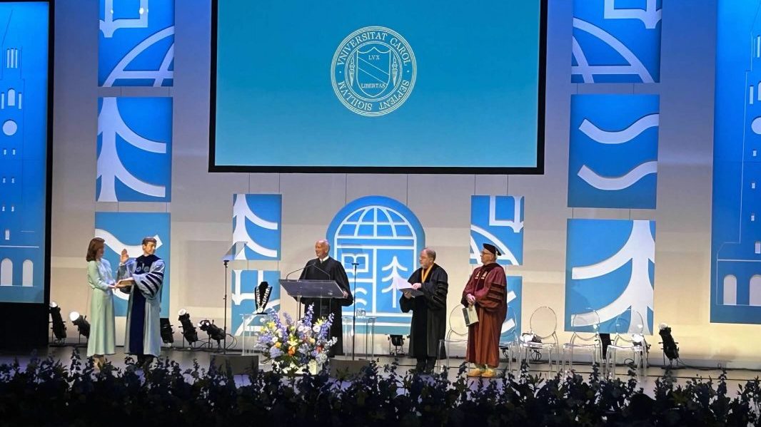 Lee Roberts installed as UNC-Chapel Hill’s 13th chancellor – Carolina ...